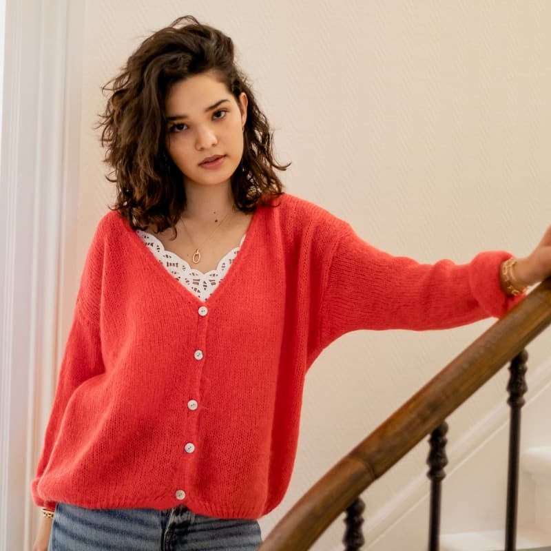 Gilet boutons nacre, en mohair, rouge fraise - Perrine & Antoinette
